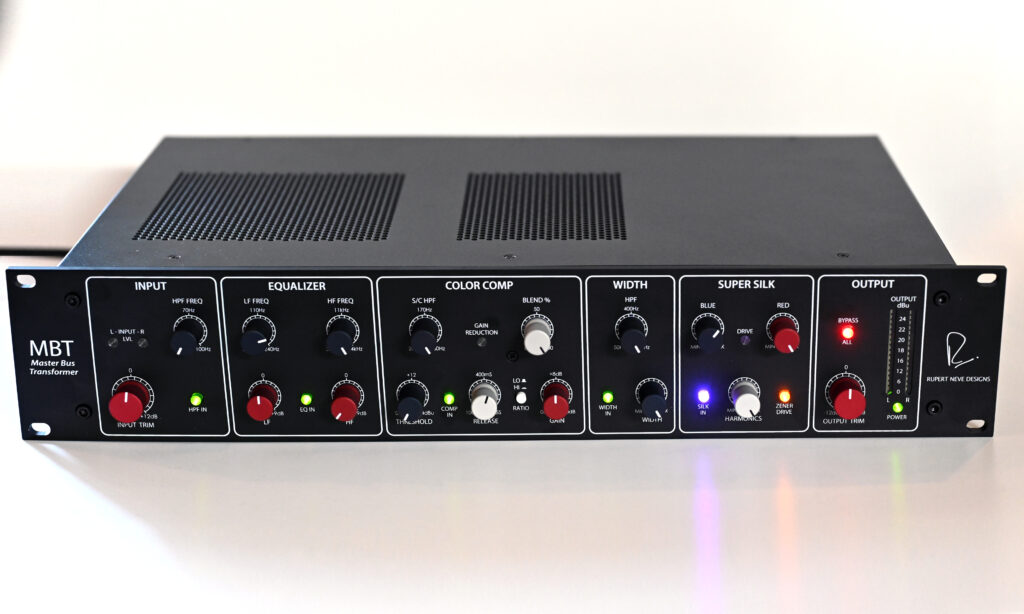 Keyboard Archive - Bonedo