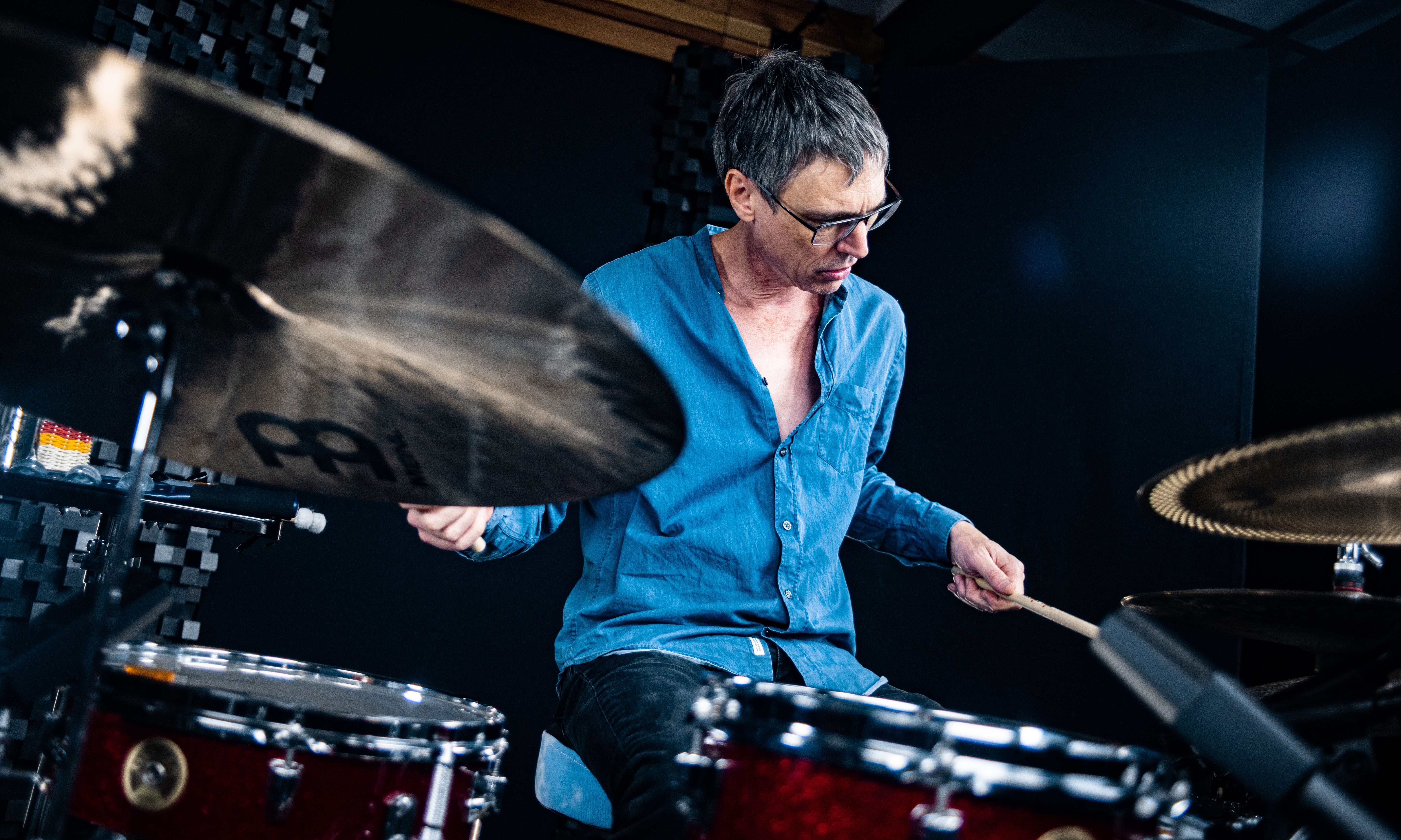 De-Phazz presents De-Drums: Erste Single mit Oli Rubow & Eez - Bonedo