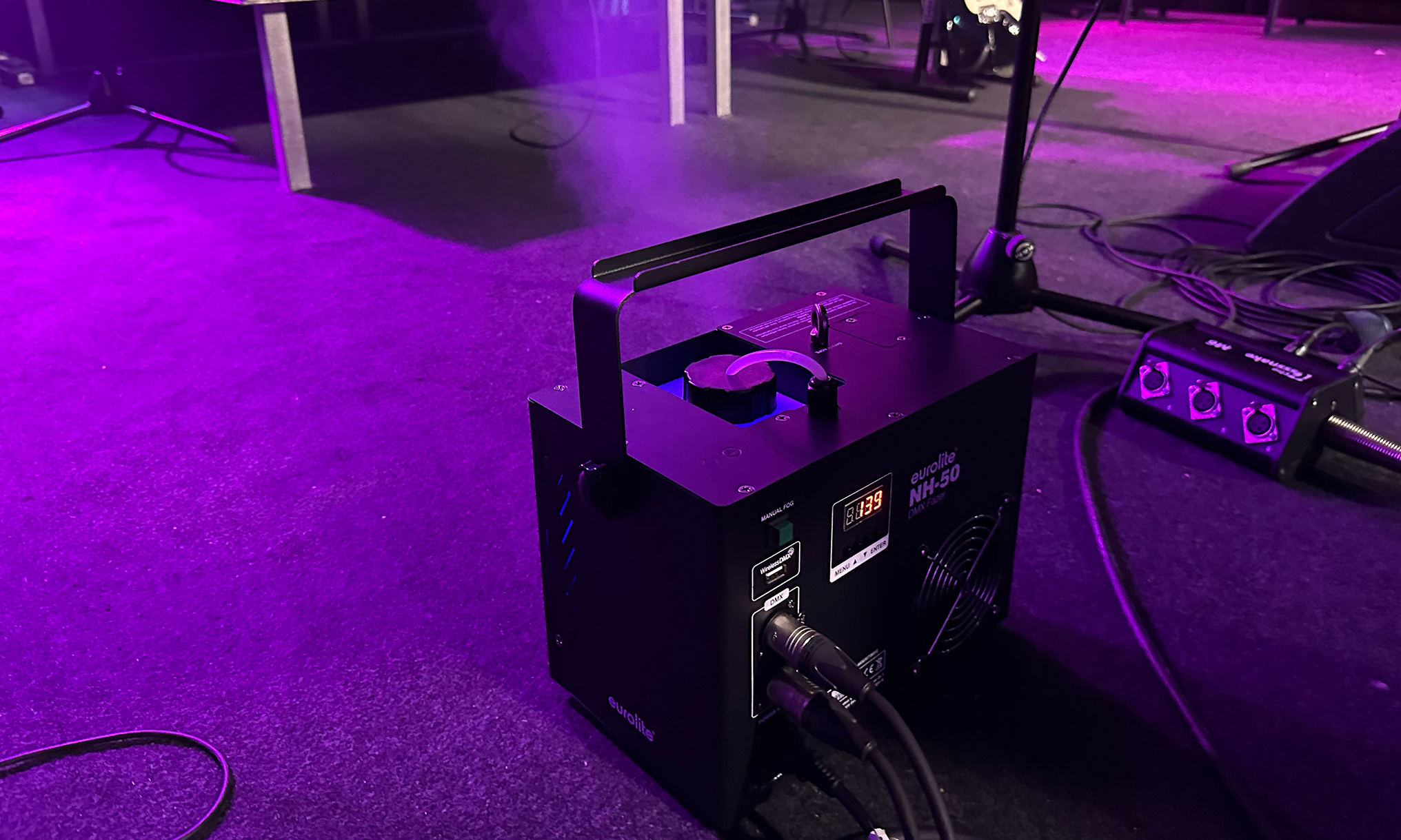 Eurolite NH-50 DMX Test - Bonedo
