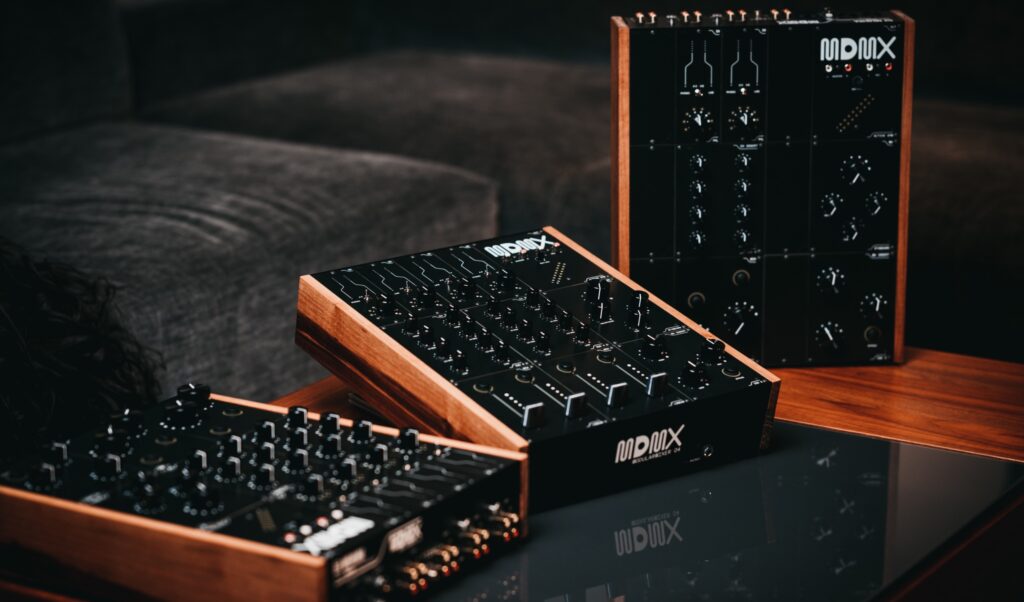 NI Scarbee Vintage Keys Test - Bonedo