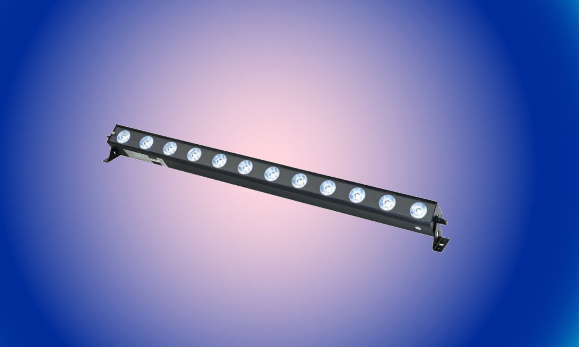 ADJ Ultra Beam Bar 12CW Test - Bonedo