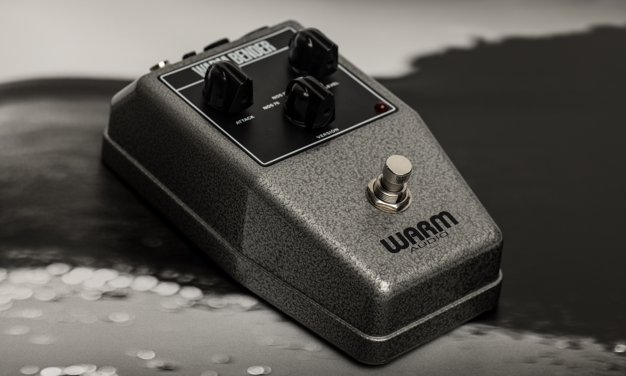 Warm Audio Warm Bender Fuzz Test - Bonedo