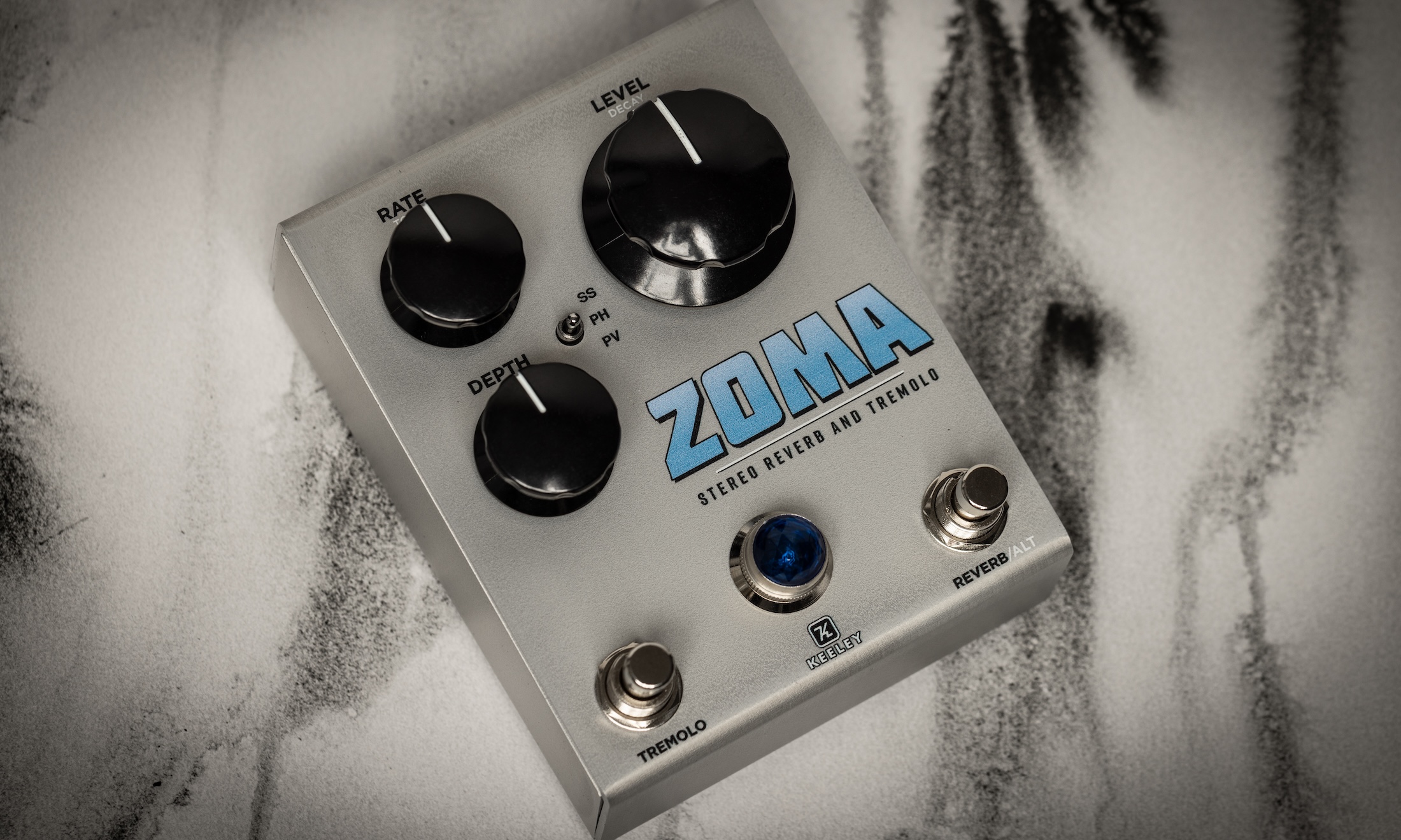 Keeley ZOMA Stereo Reverb & Tremolo Test - Bonedo