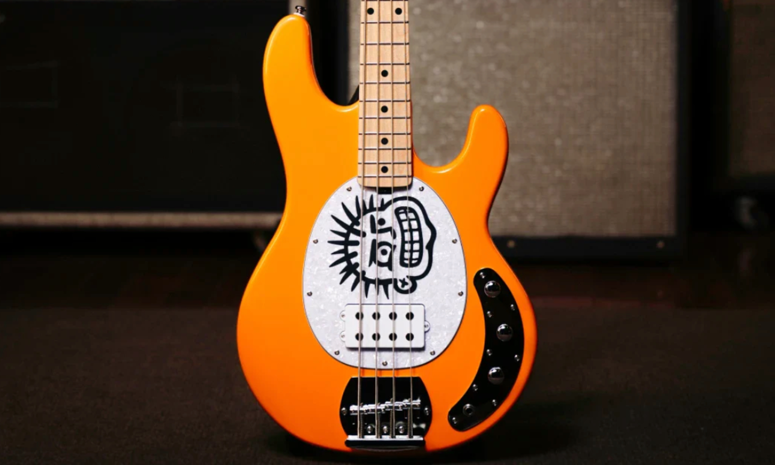 Sterling by Music Man Mike Herrera Artist Series Stingray - Bonedo